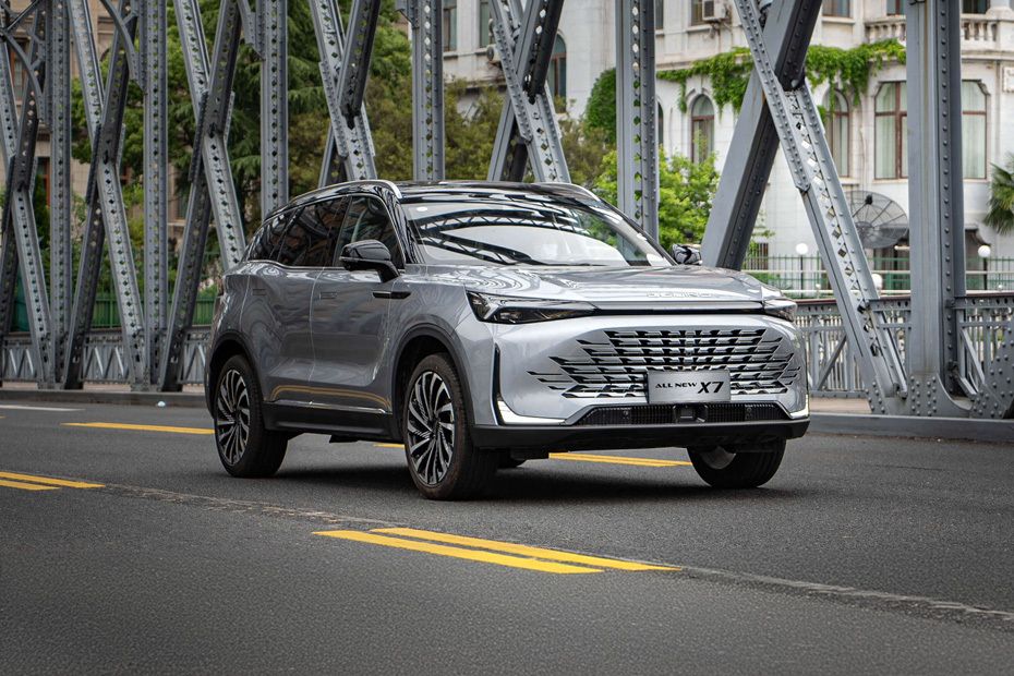 BAIC X7 2025 1.5T Honor Price, Photos, Spec