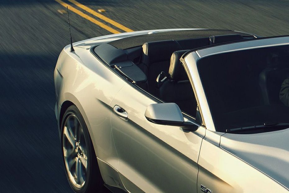 Ford Mustang Price in UAE - Images, Specs, Reviews & Compare