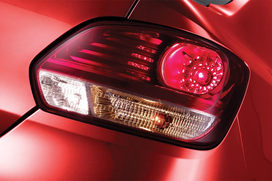 KIA Pegas Price in UAE - Images, Specs, Reviews & Compare