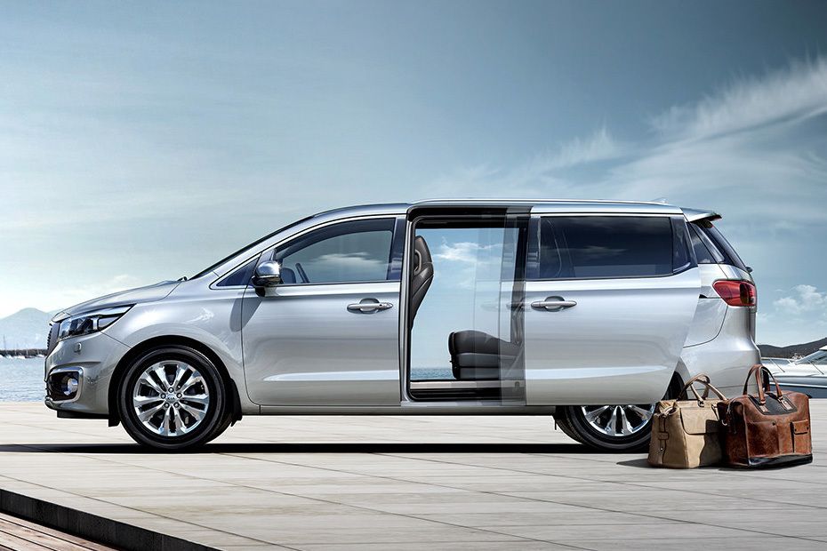 KIA Carnival Videos - Watch First Drive & Road Test