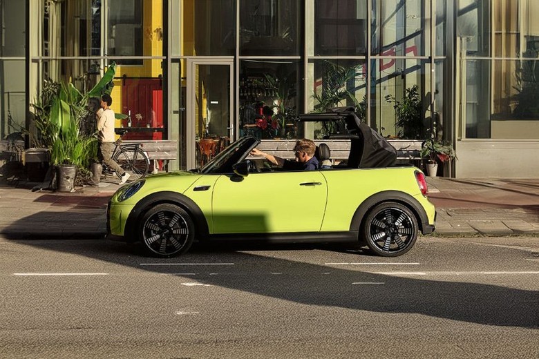 Mini Convertible Images - View complete Interior-Exterior Pictures