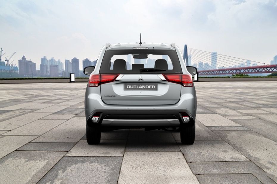 Mitsubishi Outlander 2024 Images - View complete Interior-Exterior Pictures