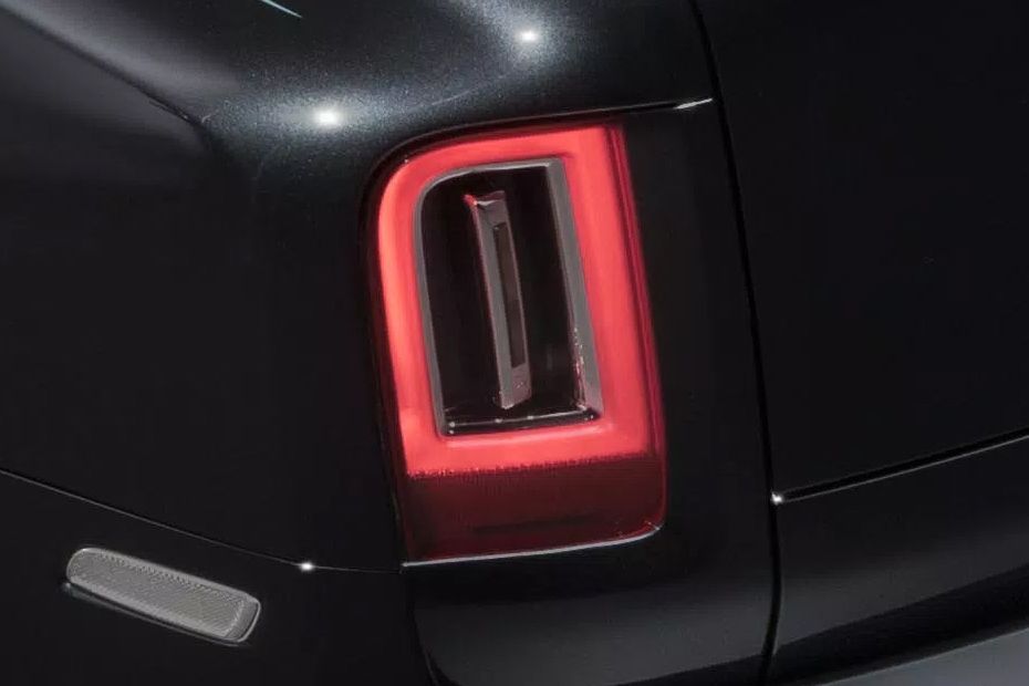 Rolls Royce Cullinan Colors in UAE