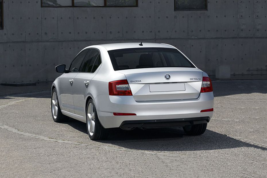 Skoda Octavia 2024 Price in UAE - Reviews, Specs & September Offers