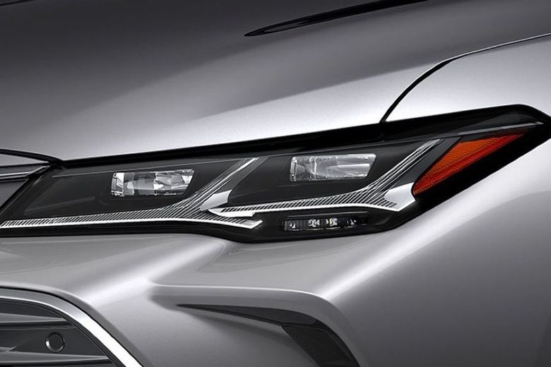 Toyota Avalon Color Options Available in UAE