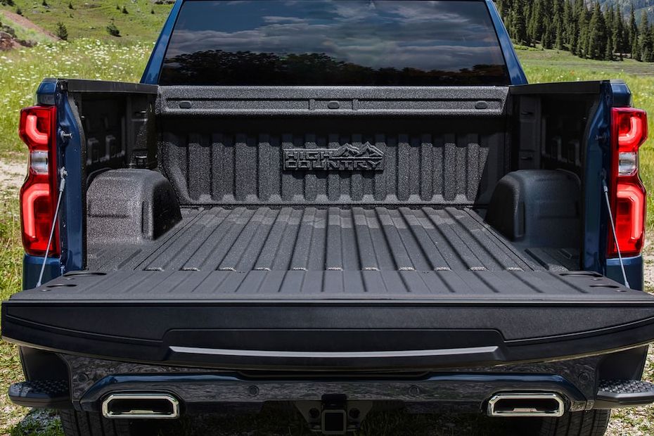 Chevrolet Silverado LD 2024 6.2L High Country AT Price, Photos, Spec