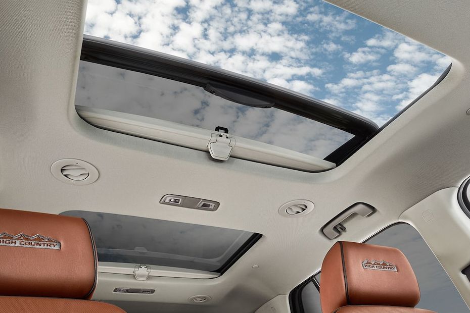 Chevrolet Traverse 2024 Price in UAE - Reviews, Specs & September Offers