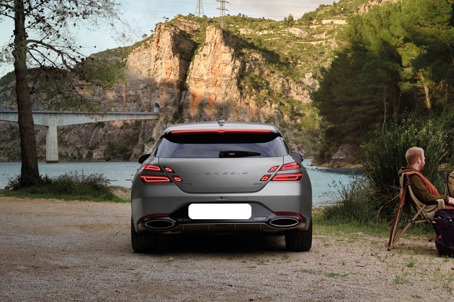 Genesis G70 SB 2025 Images - View complete Interior-Exterior Pictures