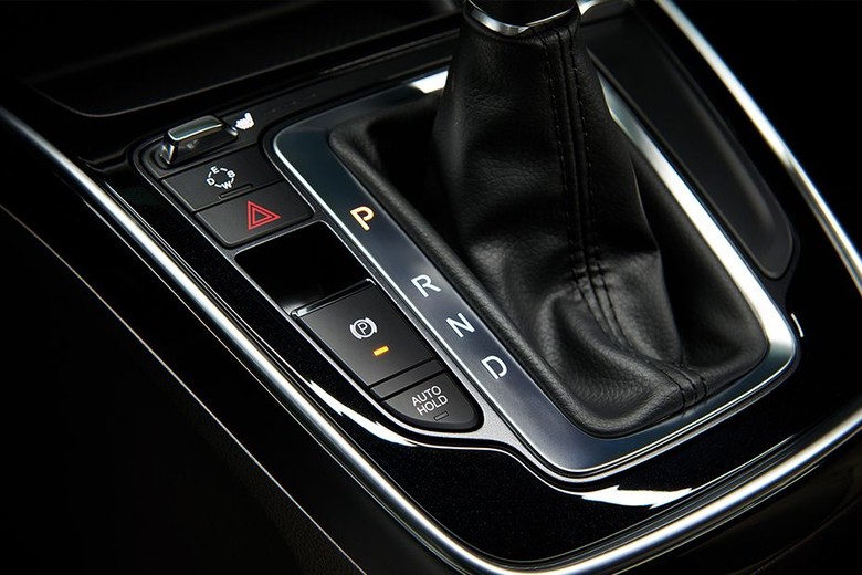 GAC GN6 Images - View complete Interior-Exterior Pictures