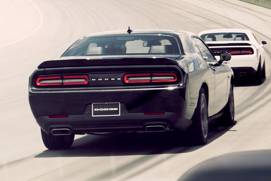 Dodge Challenger Price in UAE - Images, Specs, Reviews & Compare