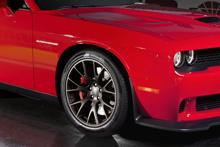 Dodge Challenger Price in UAE - Images, Specs, Reviews & Compare