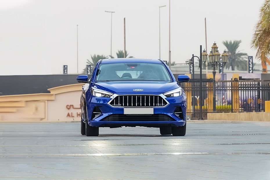 JAC J7 Price in UAE – Images, Specs & features, Reviews