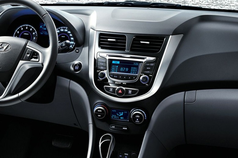Hyundai Accent (2012-2021) Images - View complete Interior-Exterior ...