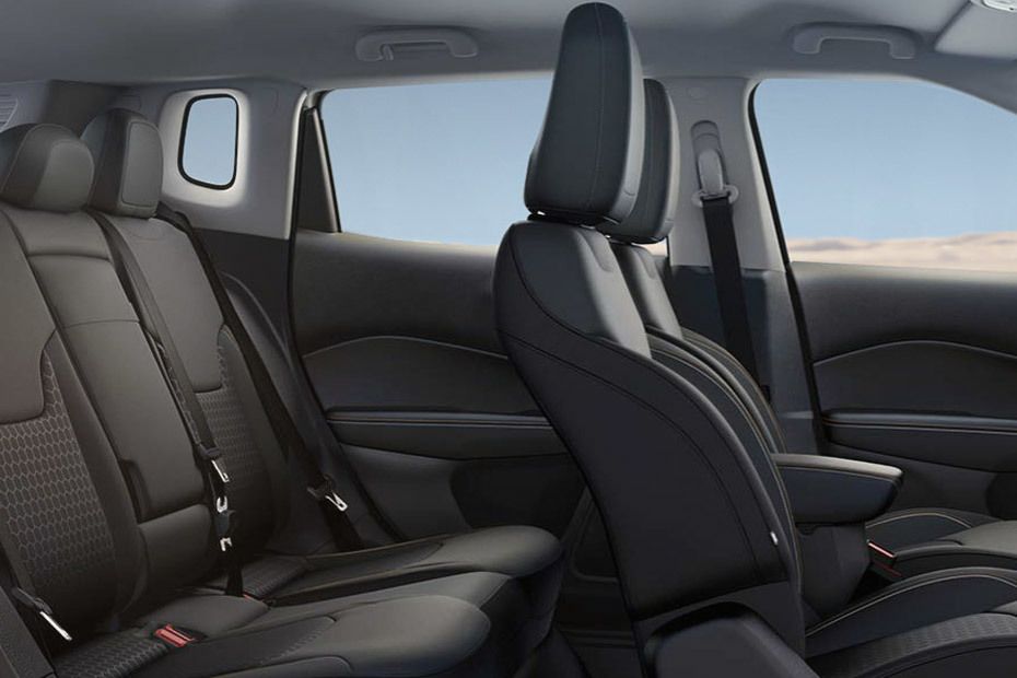 Discontinued Jeep Compass Features & Specs | Zigwheels