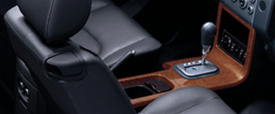 Nissan Pathfinder Classic Videos - Watch First Drive & Road Test
