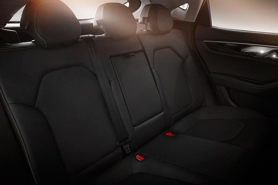 JAC J7 Price in UAE – Images, Specs & features, Reviews