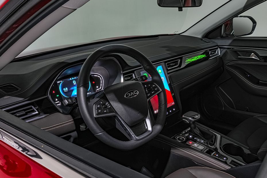 JAC J7 Price in UAE – Images, Specs & features, Reviews