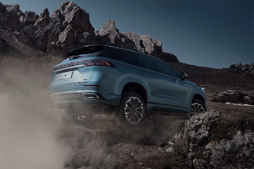 OMODA C5 & JAECOO J7 and J8 Launched in UAE