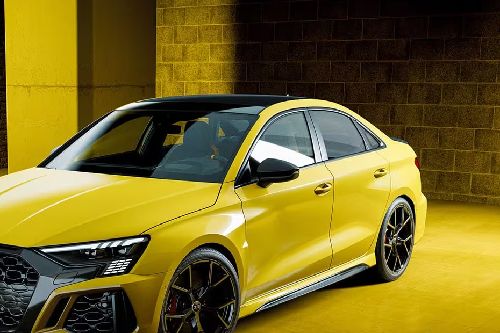 Audi reveals facelifted RS3, both sedan & hatchback models available