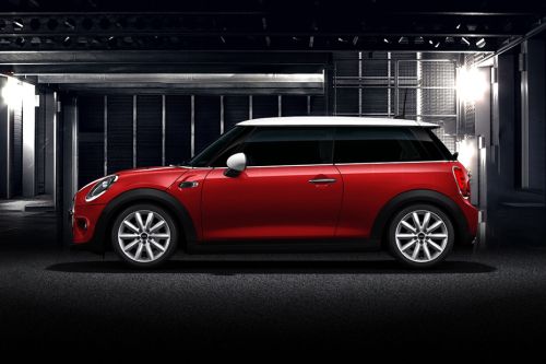 Mini shares a glimpse of 2024 Cooper EV retro-futuristic cabin
