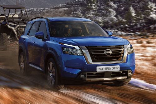 Mitsubishi L200 vs Nissan Pathfinder