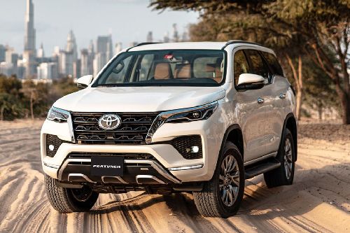 Toyota confirms the mild-hybrid versions of Hilux and Fortuner in 2024