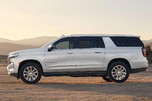 2019 Chevrolet Suburban RST revealed