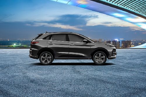 Which is Better? JAC JS6 or Maxus D60 | Full Comparison